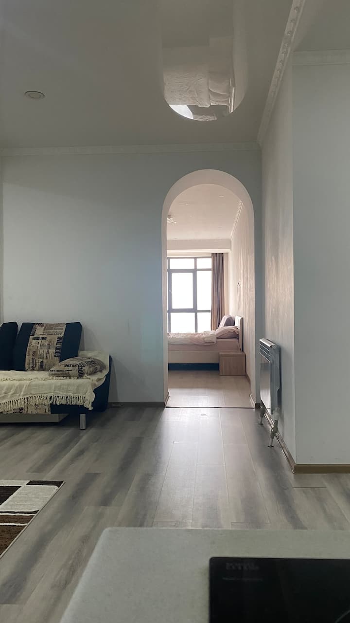 Golden Hour Apartment - Bishkek