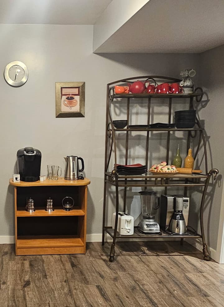 Pam’s Little Bright One - Kelowna