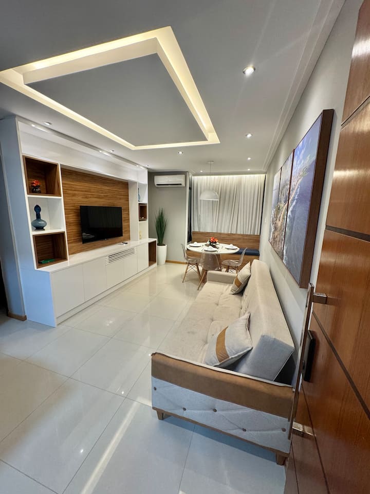 Apartamento A 170 M Da Praia Do Farol Da Barra - Barra, Brazil