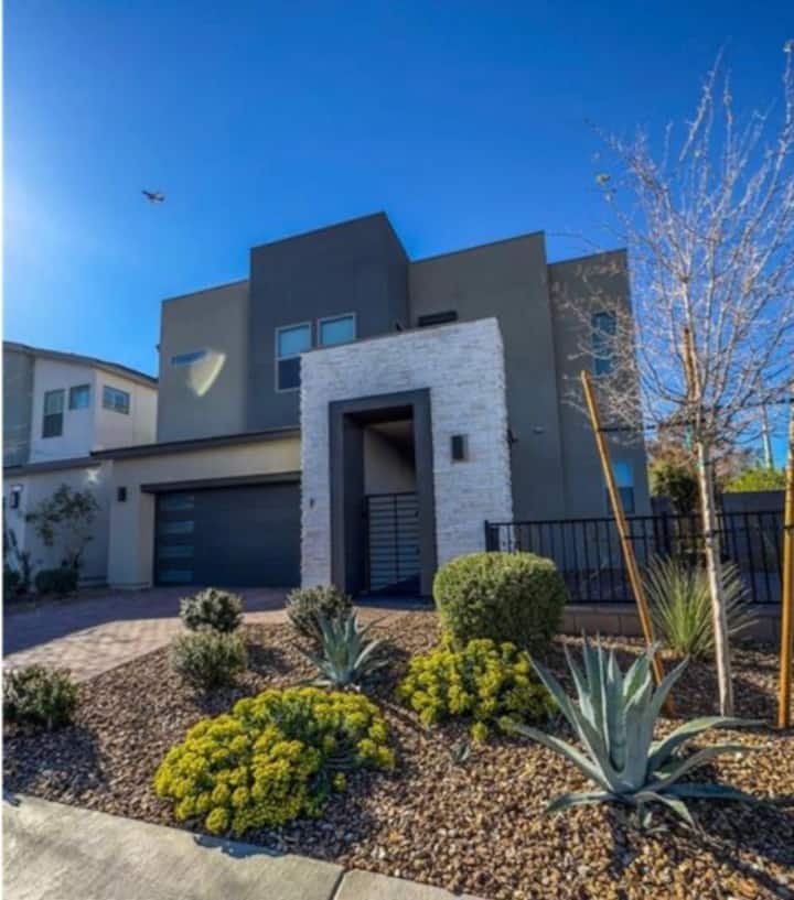 Love, Laugh & Enjoy - RiSE Festival