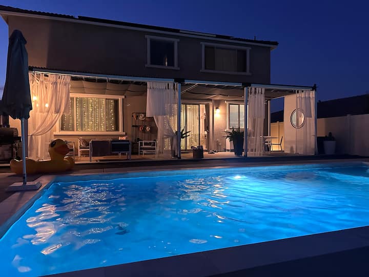 Brand New 5br Oasis. Private Pool & Modern Design - Menifee, CA