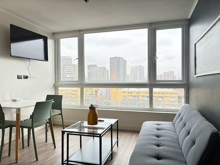 Suite Familiar Metro A Pasos Y Estacionamiento - Ñuñoa