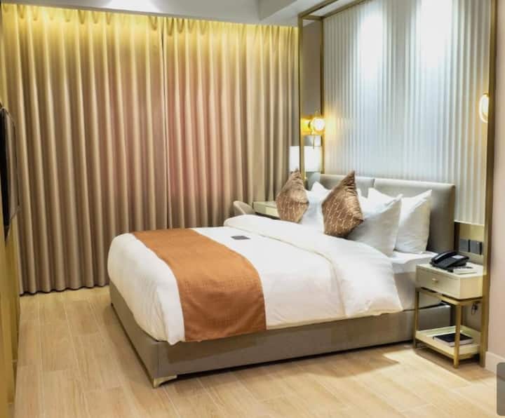 Luxury Suite - Naga