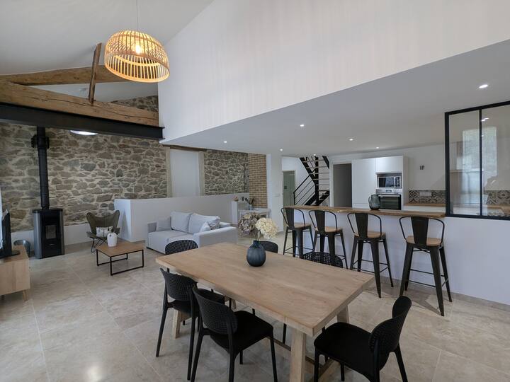 La Remise, Loft De Caractère Et Grand Garage - Collobrières