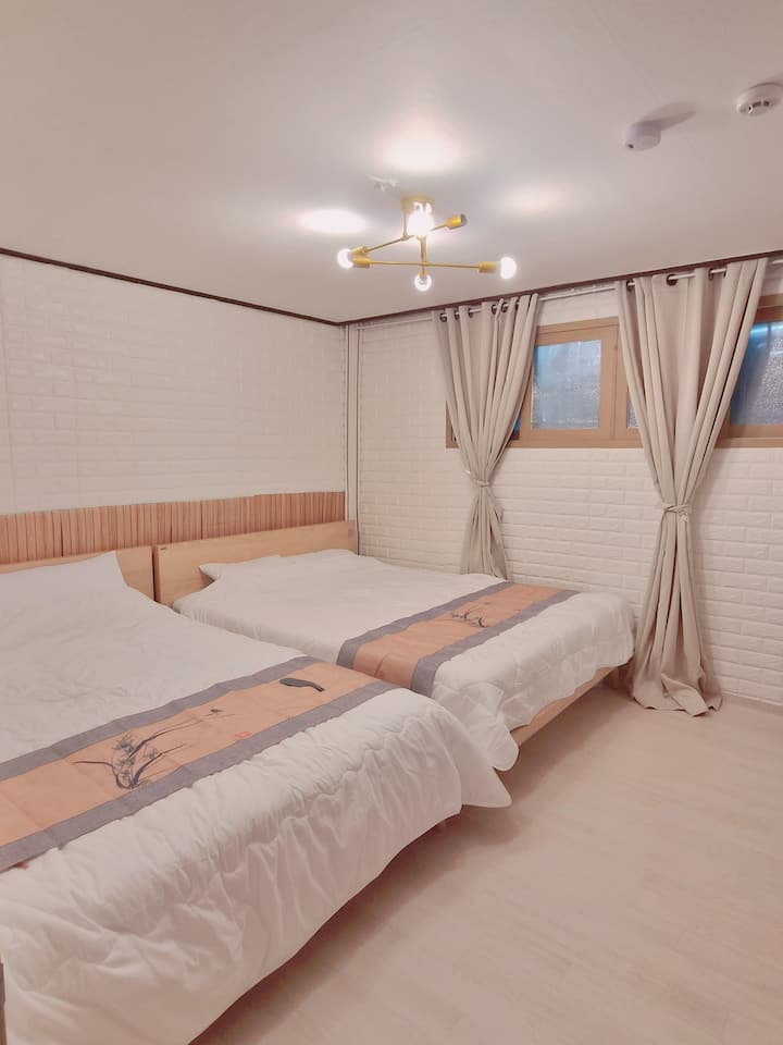 청담헌/케데헌 낙산공원, Ddp, 경복궁, 동묘, 서울대병원, 명동,서울역 15분내외 - Seúl