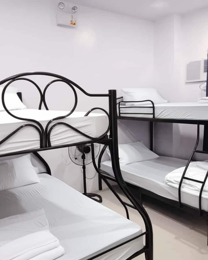 Room In Coron (Rfj Point Tourist Inn) - Coron