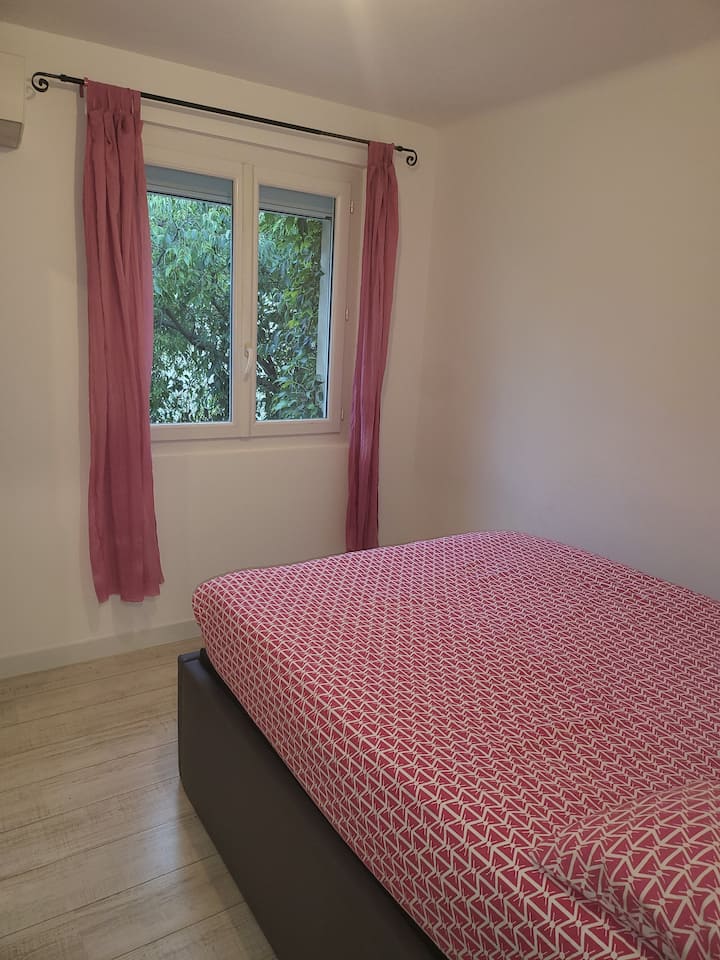 Sherine Chambre Avec Vue Sur Jardin Et Piscine - Avignon