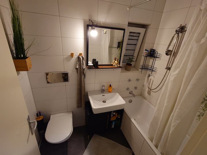 Gemütliche Wohnung In Bester Lage An Der Alster - Hamburg Airport (HAM)