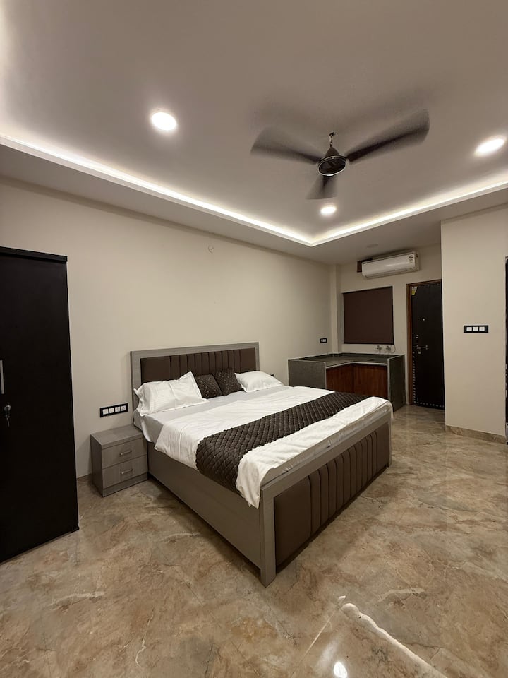 Hotel Ilika Cozy Field Stay 3 (Without Balcony) - Bhopal