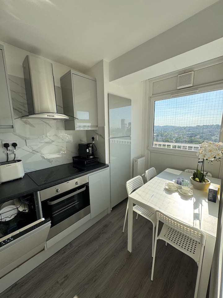 Newly Refurbished One Bedroom Flat - London