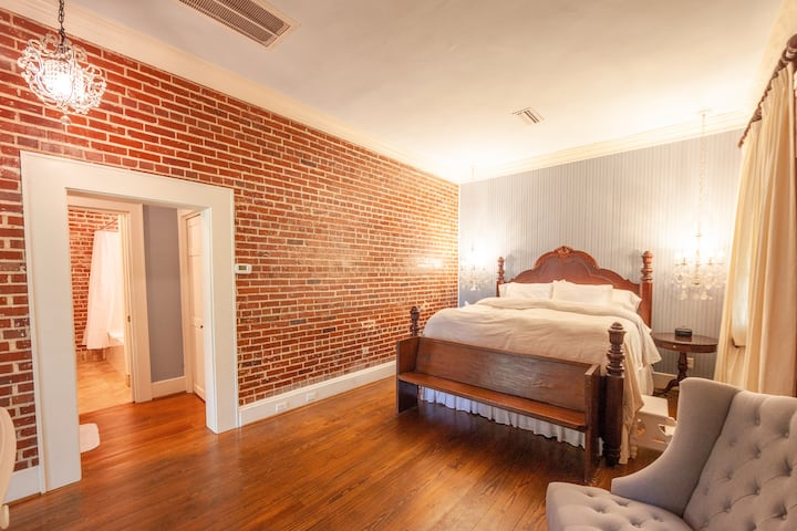 Historic Southern Suite On Luxury Private Estate - Thomasville, GA