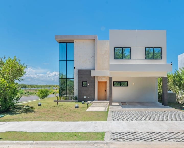 Welcome The Most Exclusive And Private City In D.r - Punta Cana