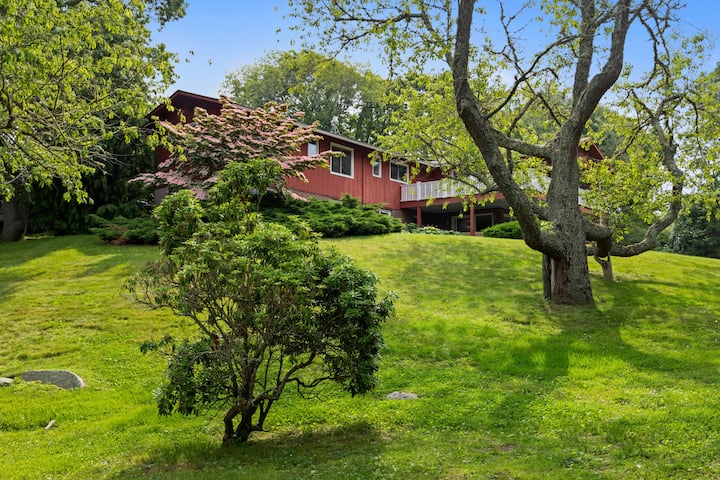 Happy Valley Hill - Rhode Island