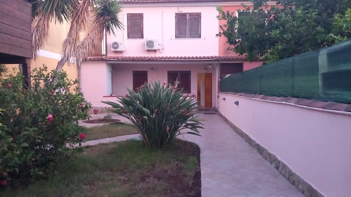 Casa Sonia 75mq Di Relax A 5 Min. A Piedi Dal Mare - Capoterra