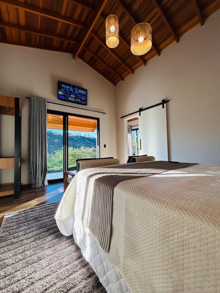 Chalé Romântico  Seriema, Hidro E Ar Condicionado - Santo Antônio do Pinhal