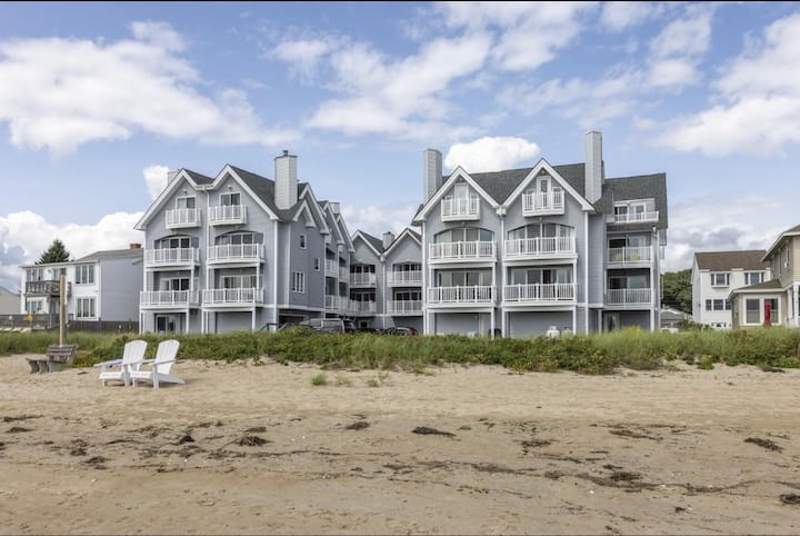 Beautiful Oceanfront 2 Br/2 Bath Townhome - Old Orchard Beach