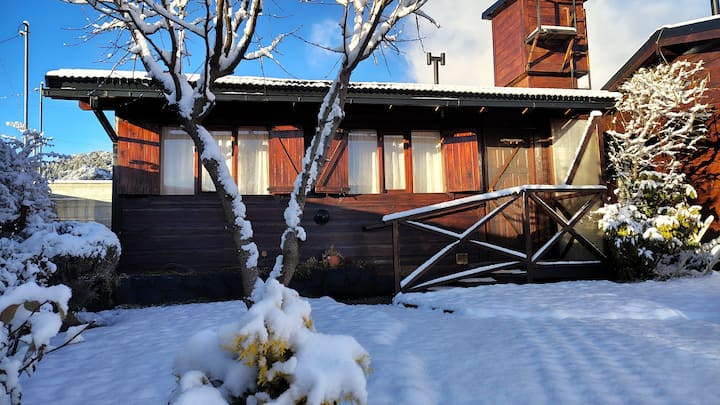 Cabaña Ventana Rubí
Reserva Ya Tu Temporada 2026 - San Carlos de Bariloche
