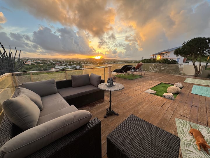 Dushi Casa With Breathtaking View Near Mambo Beach - Curaçao