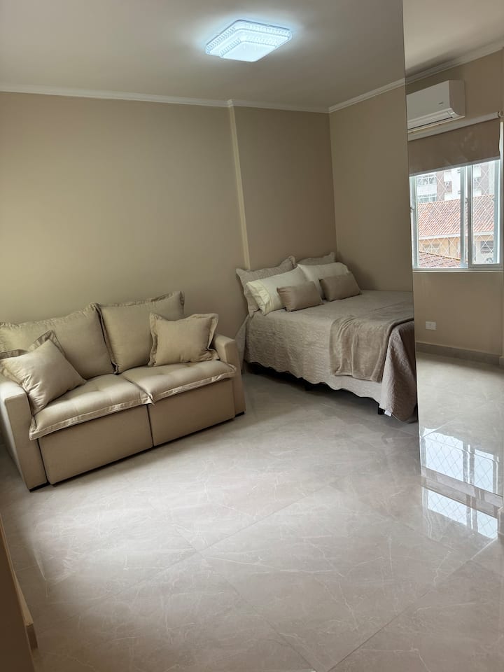 Apartamento Em Santos 100m Da Praia Do José Menino - Santos, Brasil