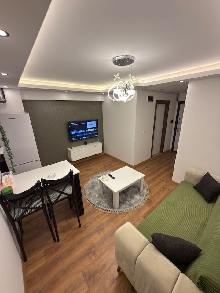 Full Eşyalı , Ferah, Lüks Merkezi Daire - Gölyazı