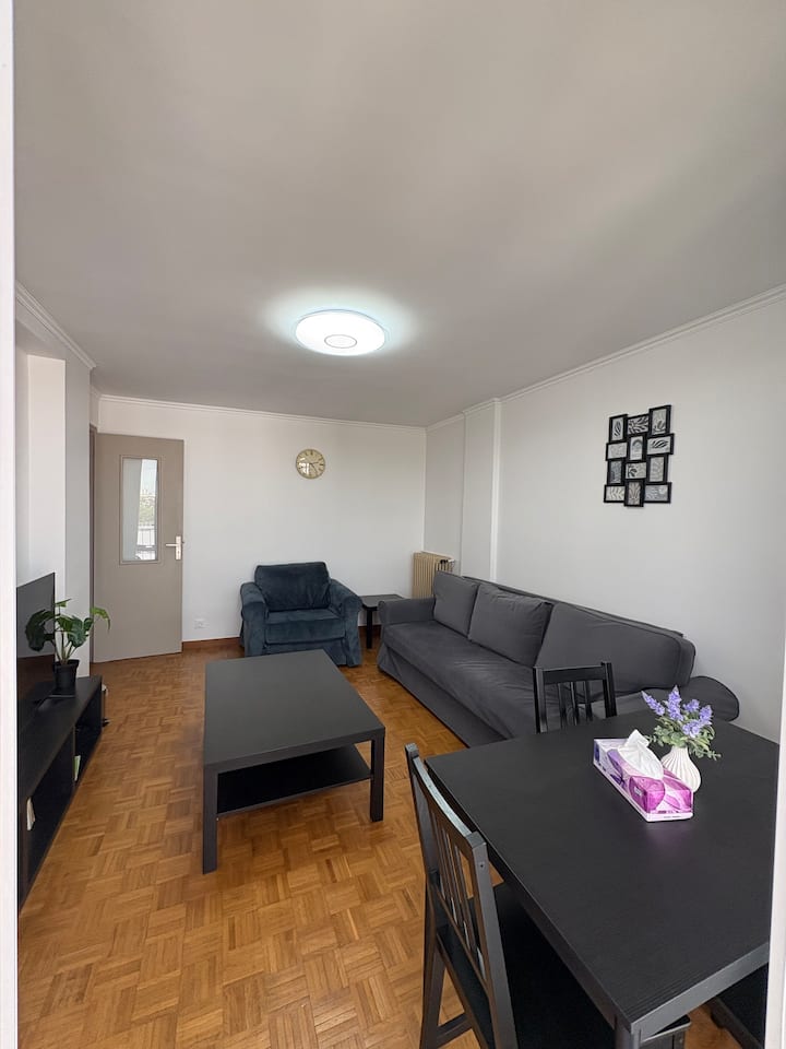 L’appartement Est Abordable Et Simple - Hauts-de-Seine