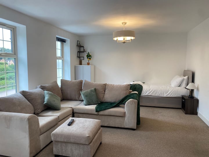 Contractor House | Corby | Long Stay Discount - Corby