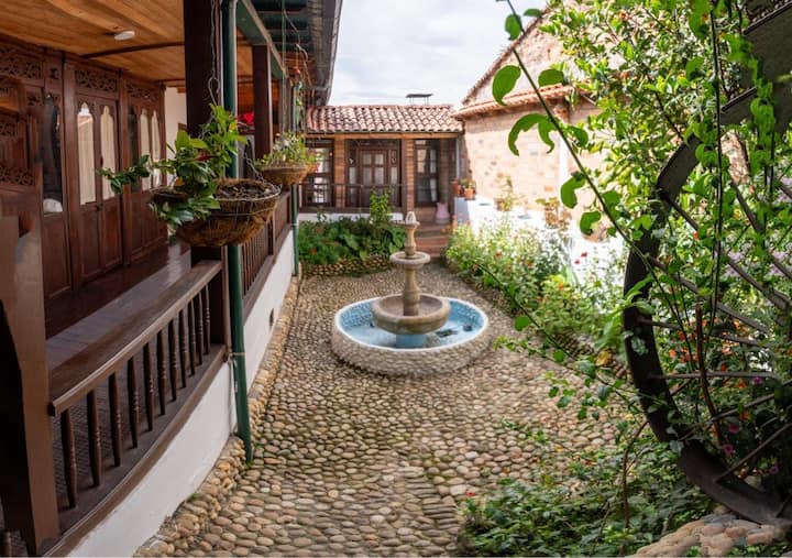 Entre Patios Y Tapias, Hermosa Casa Colonial - Barbosa