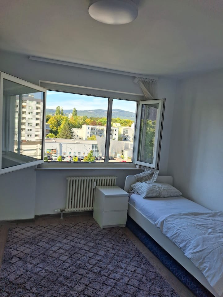 Marktplatz 44 Schwalbach Am Taunus 
S - Frankfurt