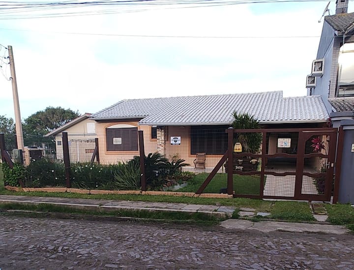 Maravilhosa Casa Com Piscina Próxima Ao Mar. - Tramandaí