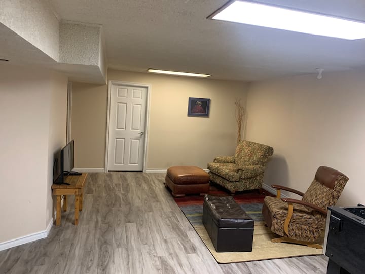 Cozy Basement Suite In South Regina - Regina