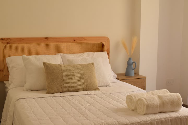 Hermoso Departamento En El Centro - Loja