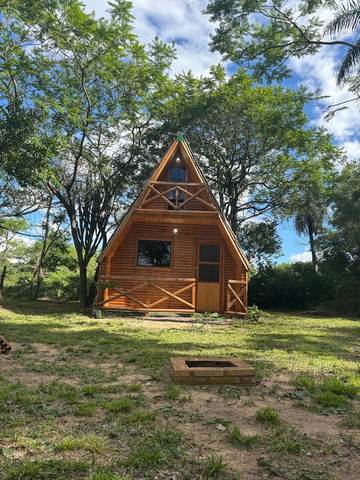 Cabaña Alpina Rústica En Medio De La Naturaleza - Paraguay