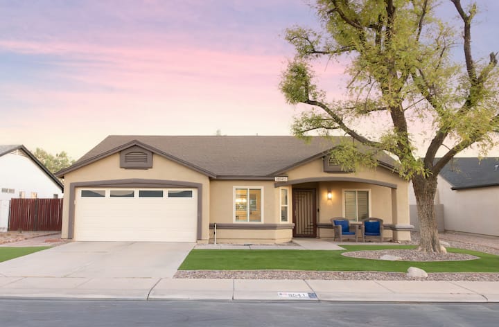Desert Fairway Retreat- A Stadium View In Comfort! - Camelback Ranch