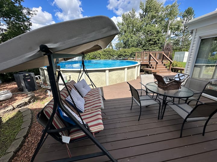 Spacious House, 20 Mins Away From C.j. Barrymore's - Fraser, MI