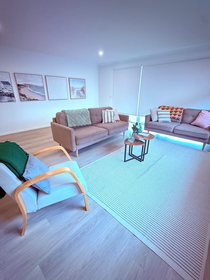 16 Park Avenue. - Apollo Bay