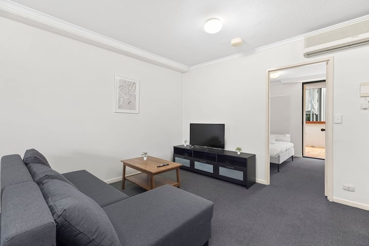 Practical City Base | 1br/1ba - Spring Hill