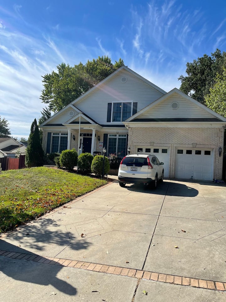 Comfortable & Private Apartment! - Fairfax, VA