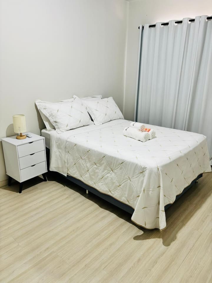 Apartamento 2 Quartos E 2 Camas Casal - Cascavel