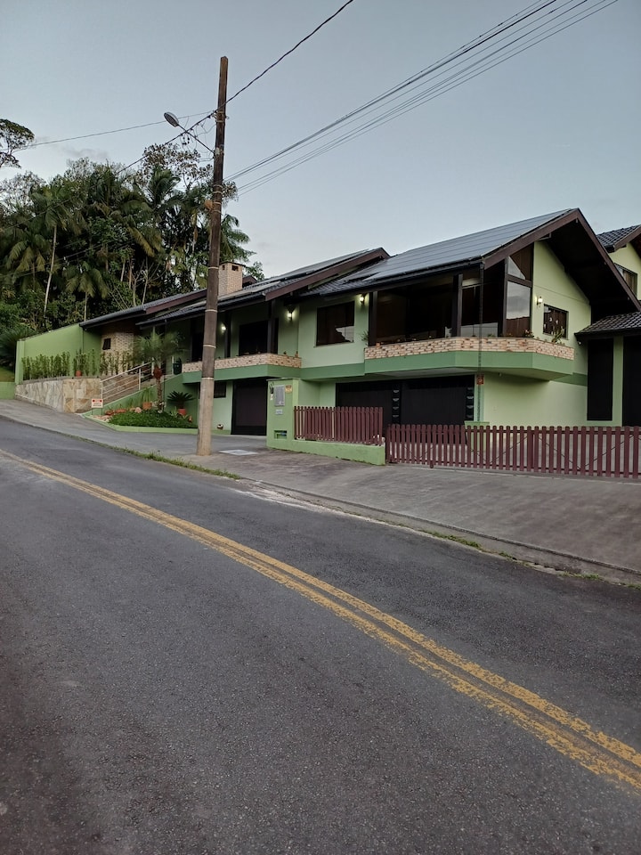 Casa Aconchegante No Centro De Pomerode - Pomerode