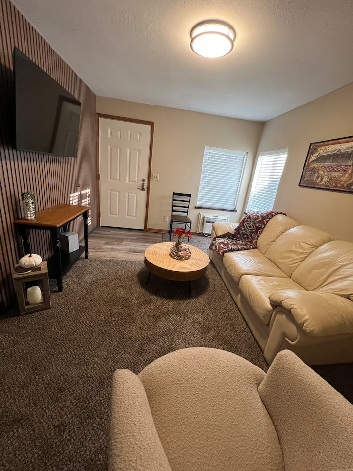 Cowgirl Cottage - Pendleton, OR