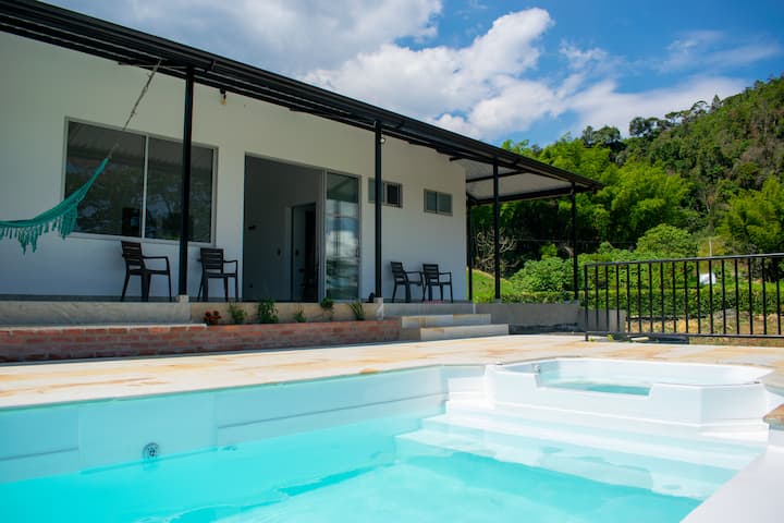 Villa Majo: Piscina Privada Y Descanso - Nocaima