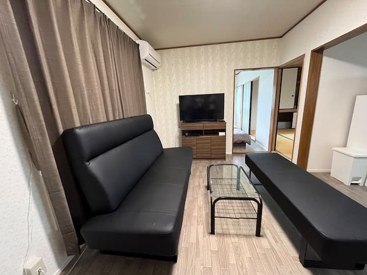 【無料駐車場】4名まで宿泊可能 寝室2部屋 - 에니와시