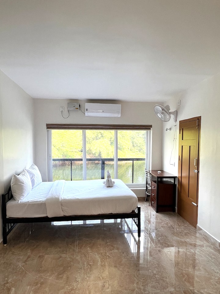 5bhk Riverview Homestay - Kottayam