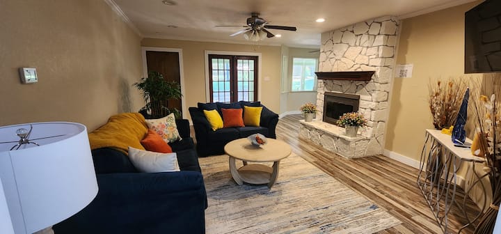 Cozy Ranch With Stadium Access - Arlington, TX