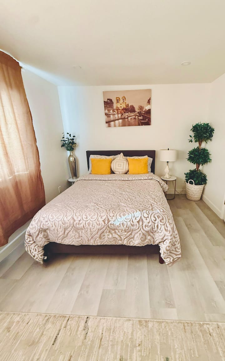 Fabulous Modern Room Near Levis 1.5 Shared Bath - Santa Clara, CA