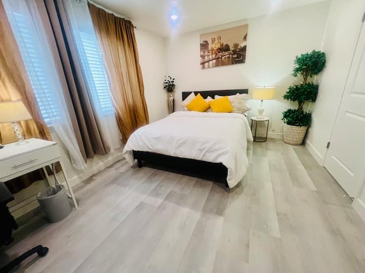 Fantastic Rm #R Shared Bath Near Levi’s - Santa Clara, CA