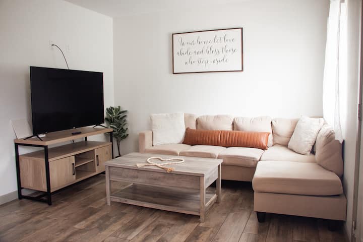 Cozy Downtown Bungalow W/ Fast Wifi & Bbq Grill - McAllen, TX