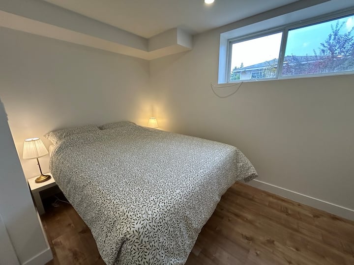 Private Room, 5 Min To Skytrain, Harrison Ave, B3 - Coquitlam