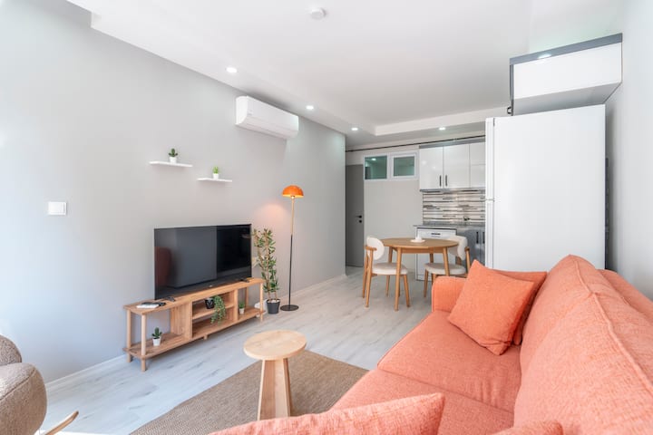 Cozy & Stylish Apartment Near Kaleici City Center - Antalya