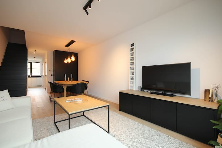 Gemeubeld Appartement Nabij De Haven. - Beveren